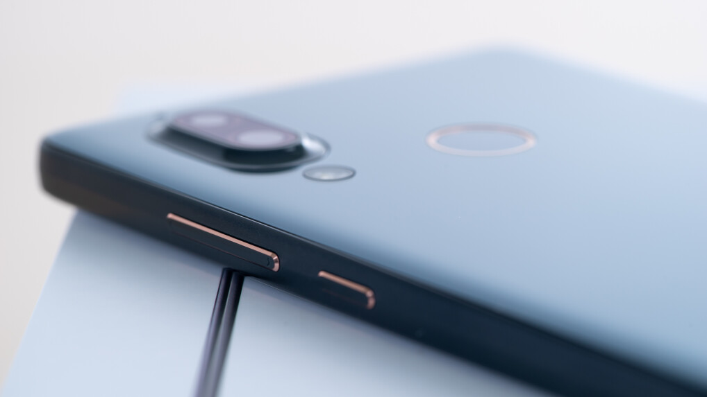 Sharp Aquos D10 im Test: Sharper als die Realität? | NETZWELT