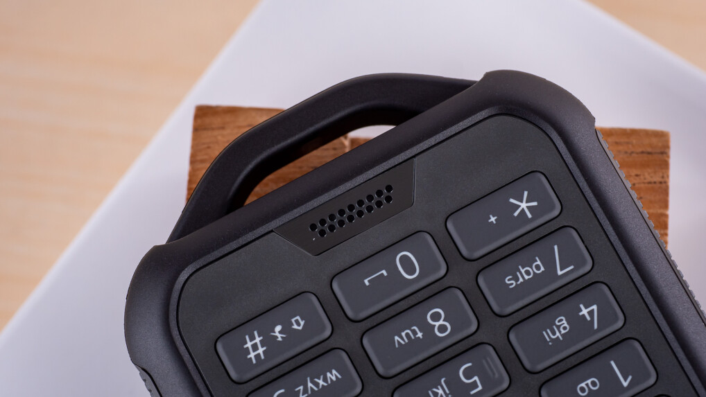 Nokia 800 Tough im Test: Der neue "Knochen"? | NETZWELT