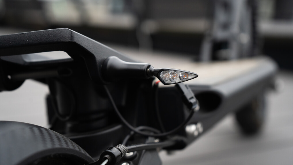 IO Hawk Collide im Test: Ein E-Scooter für schlechte Wege | NETZWELT