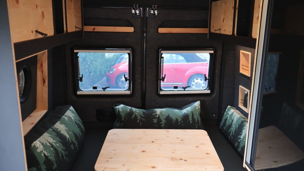 Neuer Hersteller: Südbaden Van bietet kleine Wohnmobile mit Zirbenholz ...