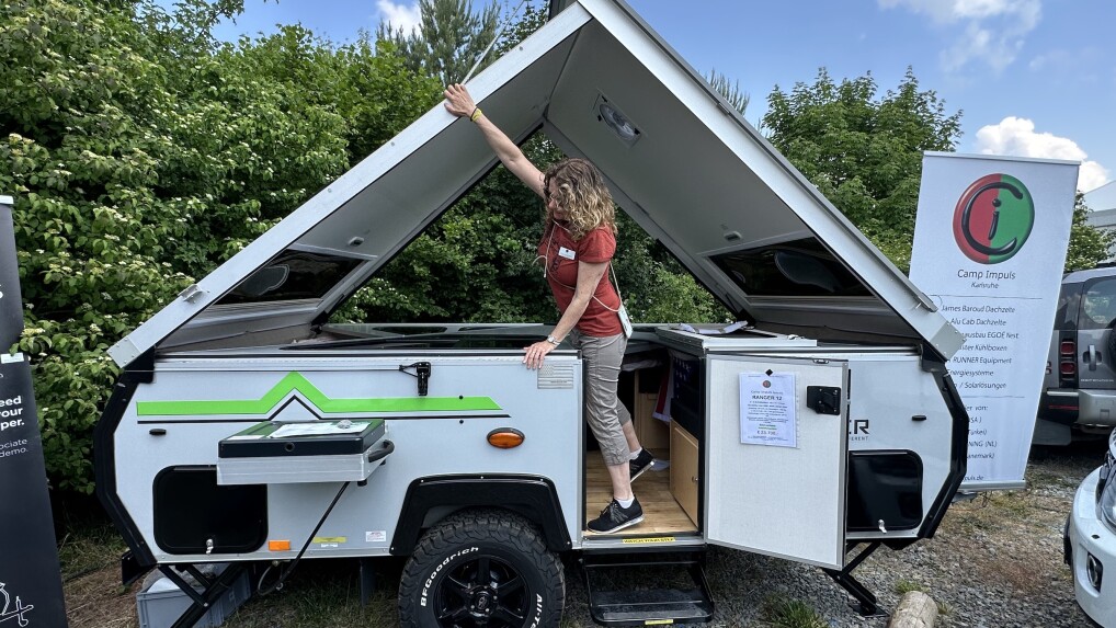 Günstiger Offroad-Klapp-Wohnwagen: Feste Wände für 24.500 Euro | NETZWELT