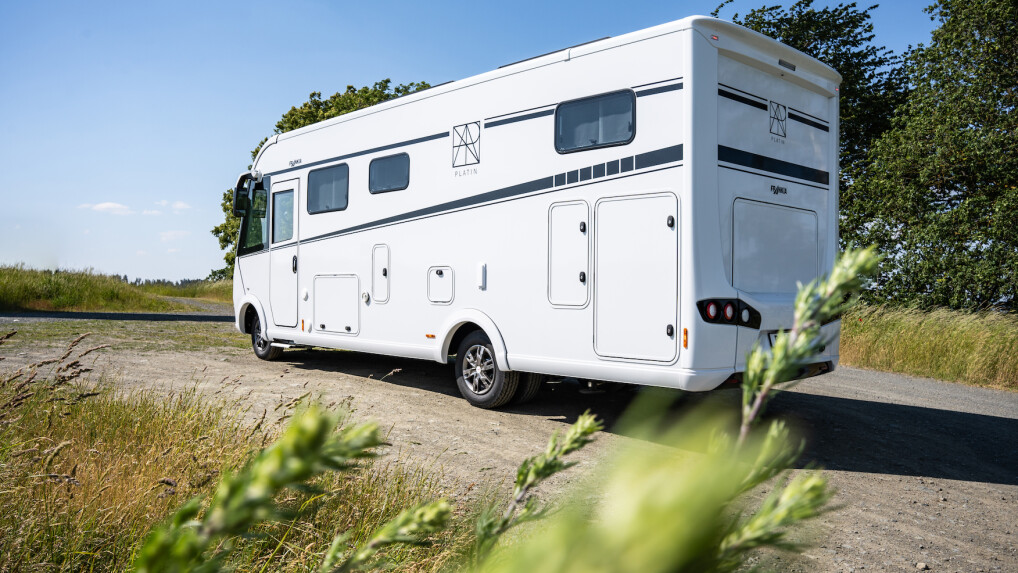 Frankia Platin 2023: Neues Flaggschiff-Wohnmobil auf Mercedes-Basis ...
