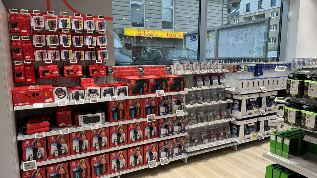 Technik "to go" im neuen MediaMarkt Smart Store: Wir haben mehr ...