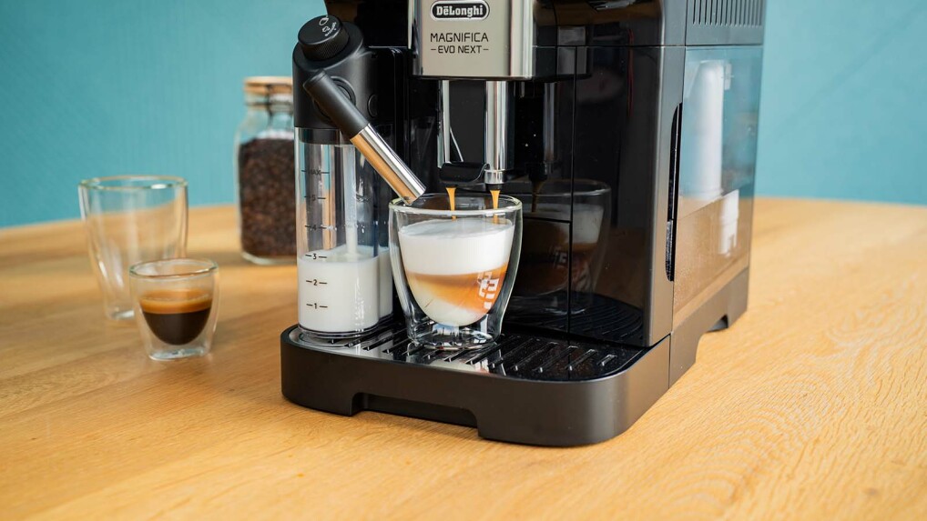 DeLonghi Magnifica Evo Next im Test: Ganz schön lauter ...