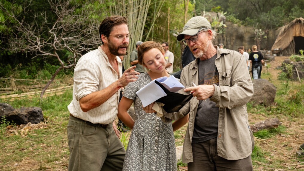 Eden: Mehr als schöne Gesichter? Leider nein - Kritik zum neuen Film mit Jude Law & Ana de Armas ...