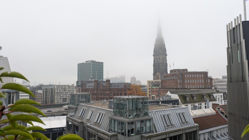 Google Pixel 10 Pro Fold im Test: Neues Klapp-Smartphone mit Displays ...