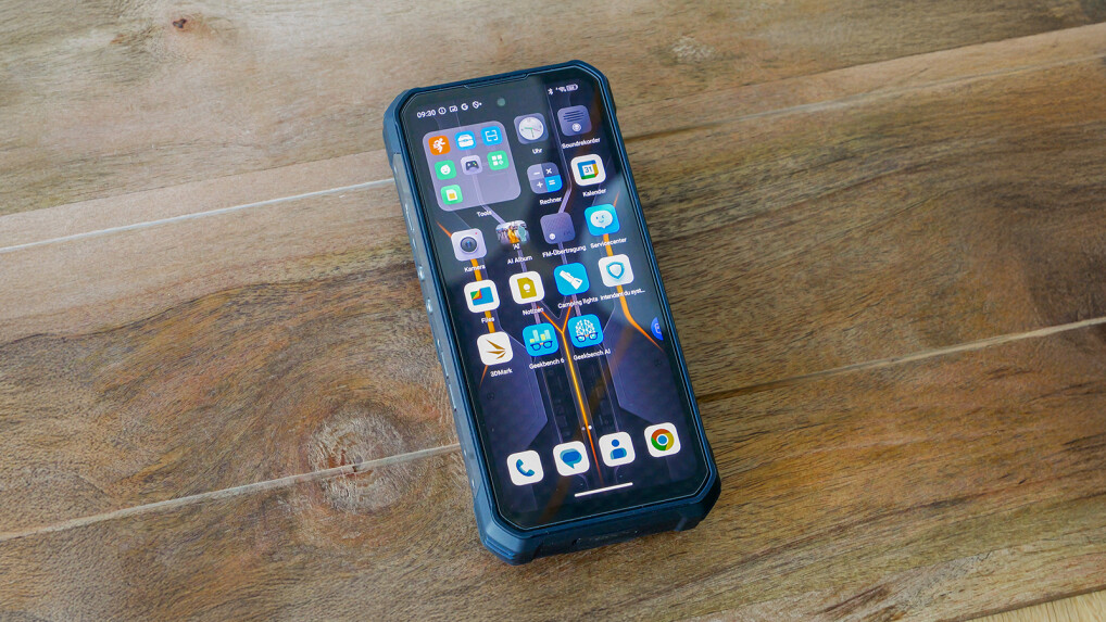 Oukitel WP100 Titan ausprobiert: Krasser Handy-Knochen mit Beamer ...