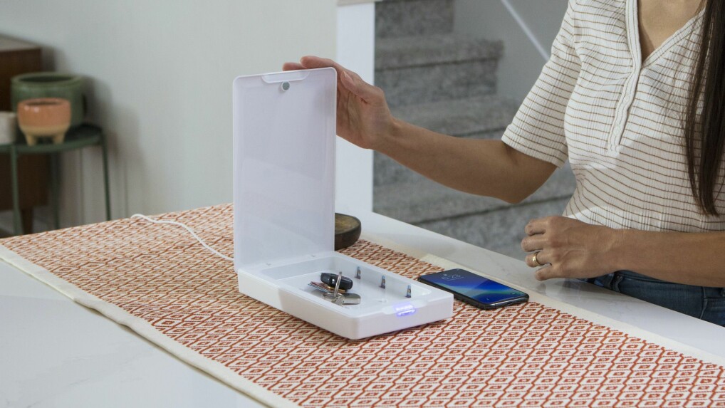 UV-Box fürs Handy: Dieses 50-Euro-Gadget befreit euer Handy von ...