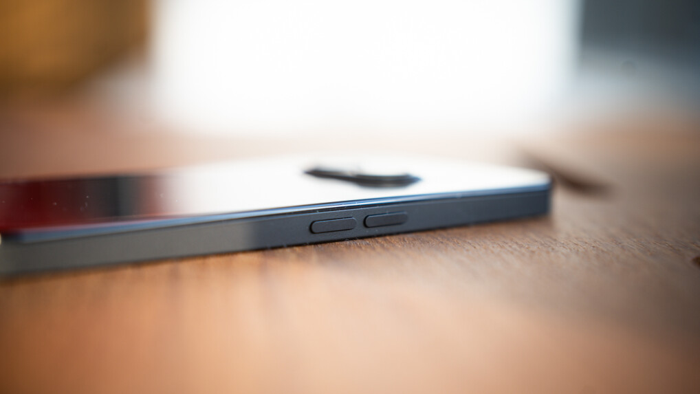 Nothing Phone (2a) im Test: Günstiges Handy mit LED-Beleuchtung und U ...