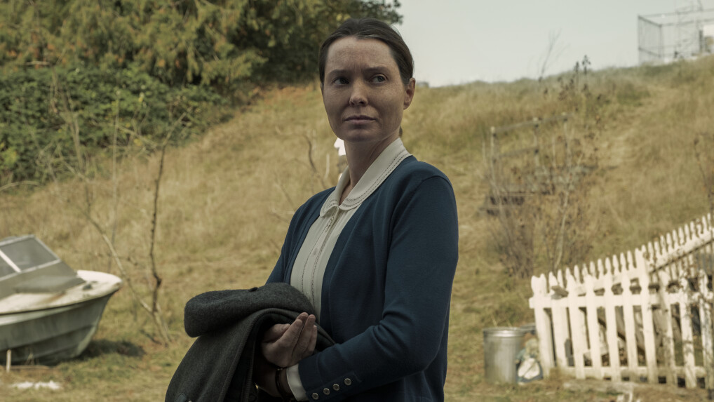 Midnight Mass | Episodenguide & Stream | NETZWELT