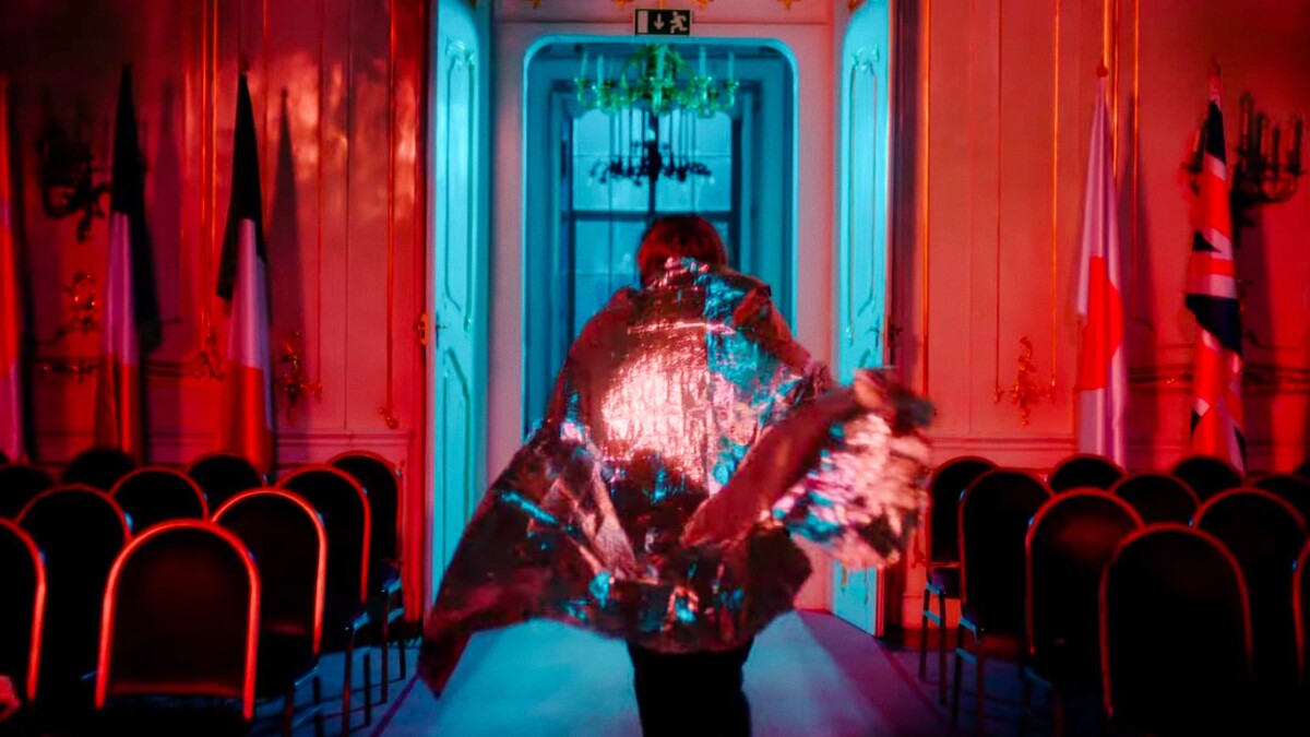 Rumours: Cate Blanchett zeigt unwitzige und charmelose Polit-Satire in Cannes - Filmkritik ...