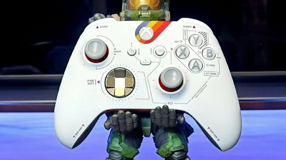 Xbox Series X: Stylisher Starfield-Controller im Netz aufgetaucht ...
