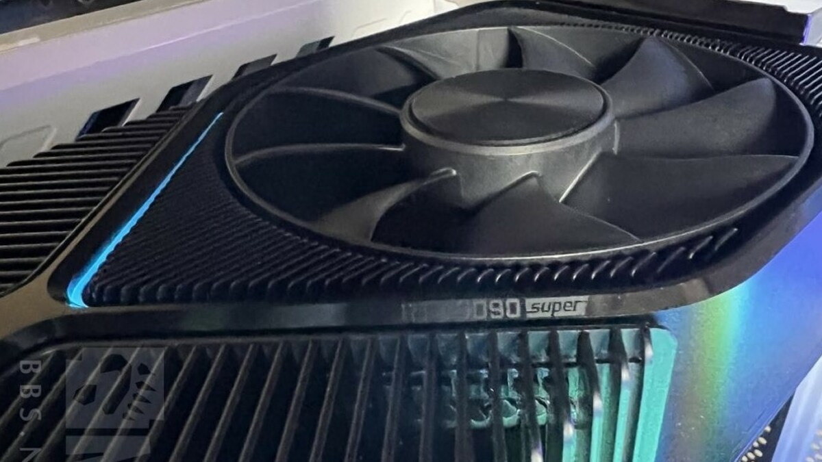 Nvidia RTX 3090 Super: Bild zu unveröffentlichter Grafikkarte ...