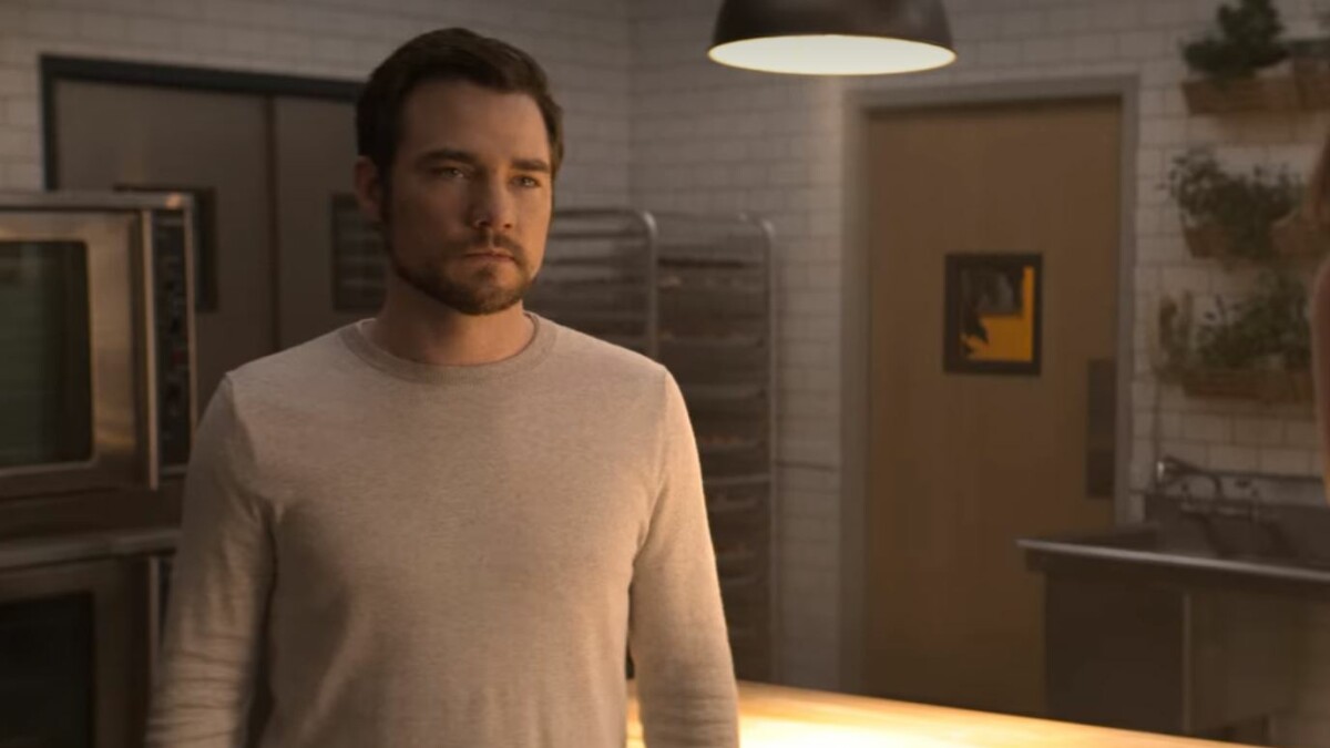 You - Du wirst mich lieben: Staffeln und Episodenguide: James | NETZWELT