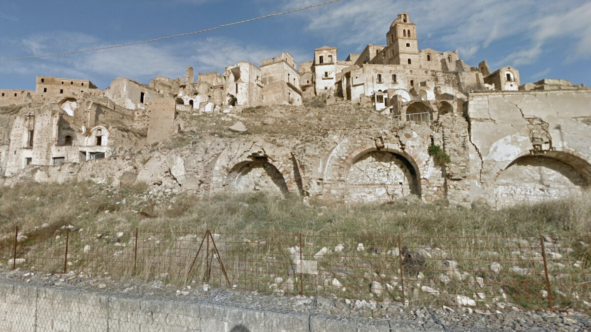 Google Maps: Die Geisterstadt Croca | NETZWELT
