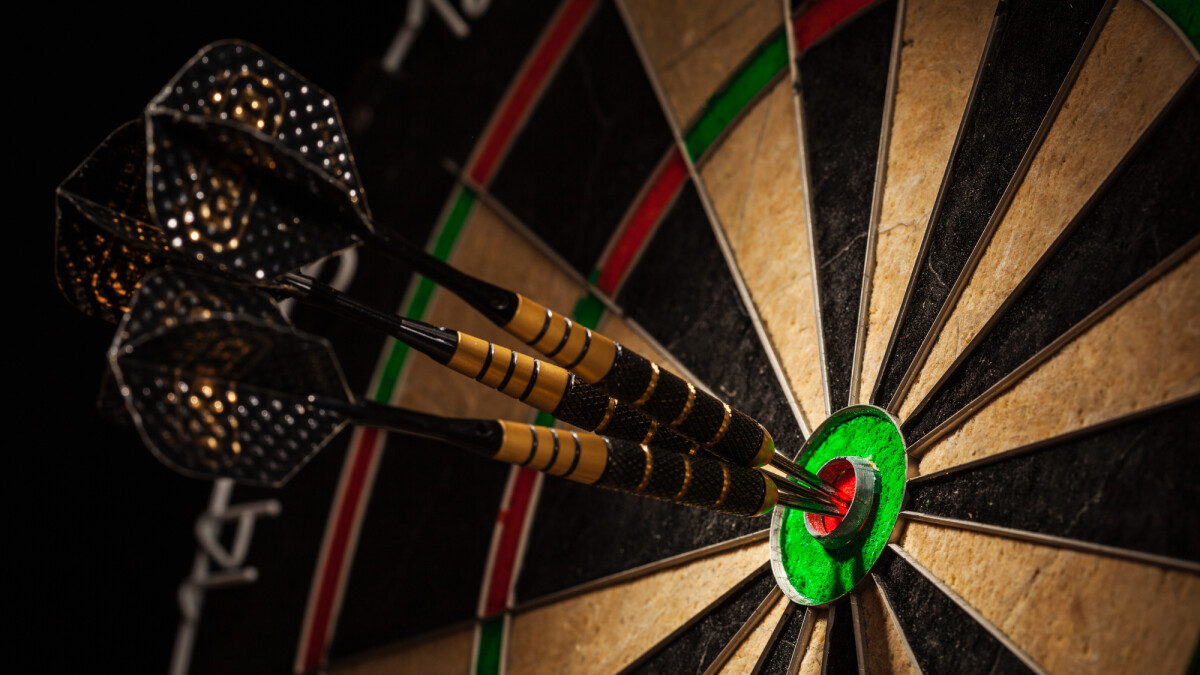 Luke Littler gegen Michael van Gerwen: So könnt ihr das Finale der ...