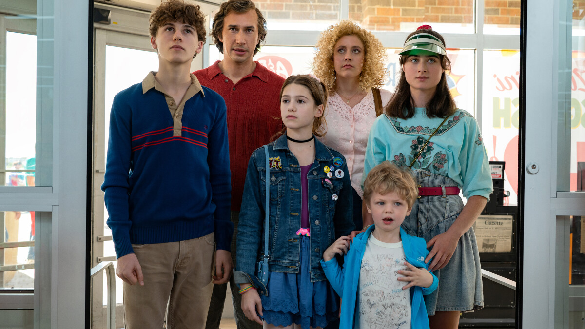 "Weißes Rauschen": Mystery-Drama mit Adam Driver startet bei Netflix ...