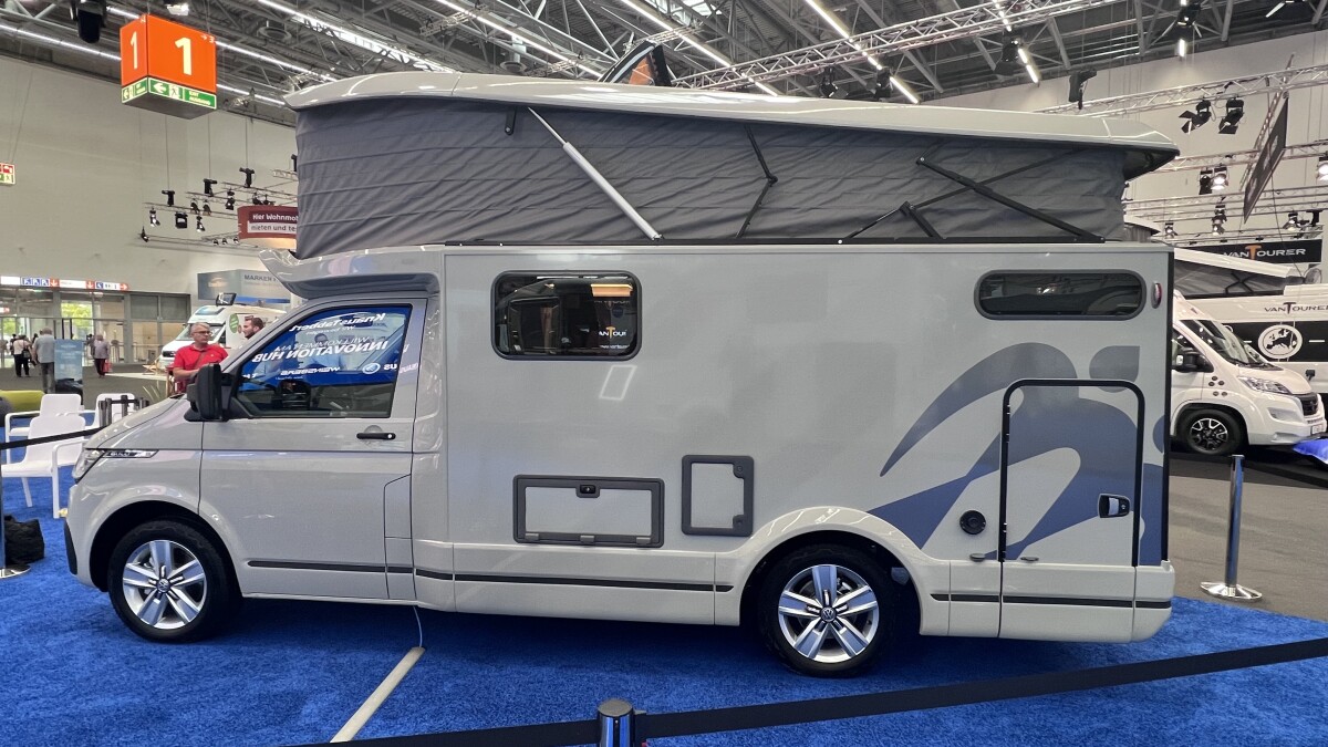 Neuheiten vom Caravan Salon 2022: E-Wohnmobile, Dachzelte, Anhänger ...