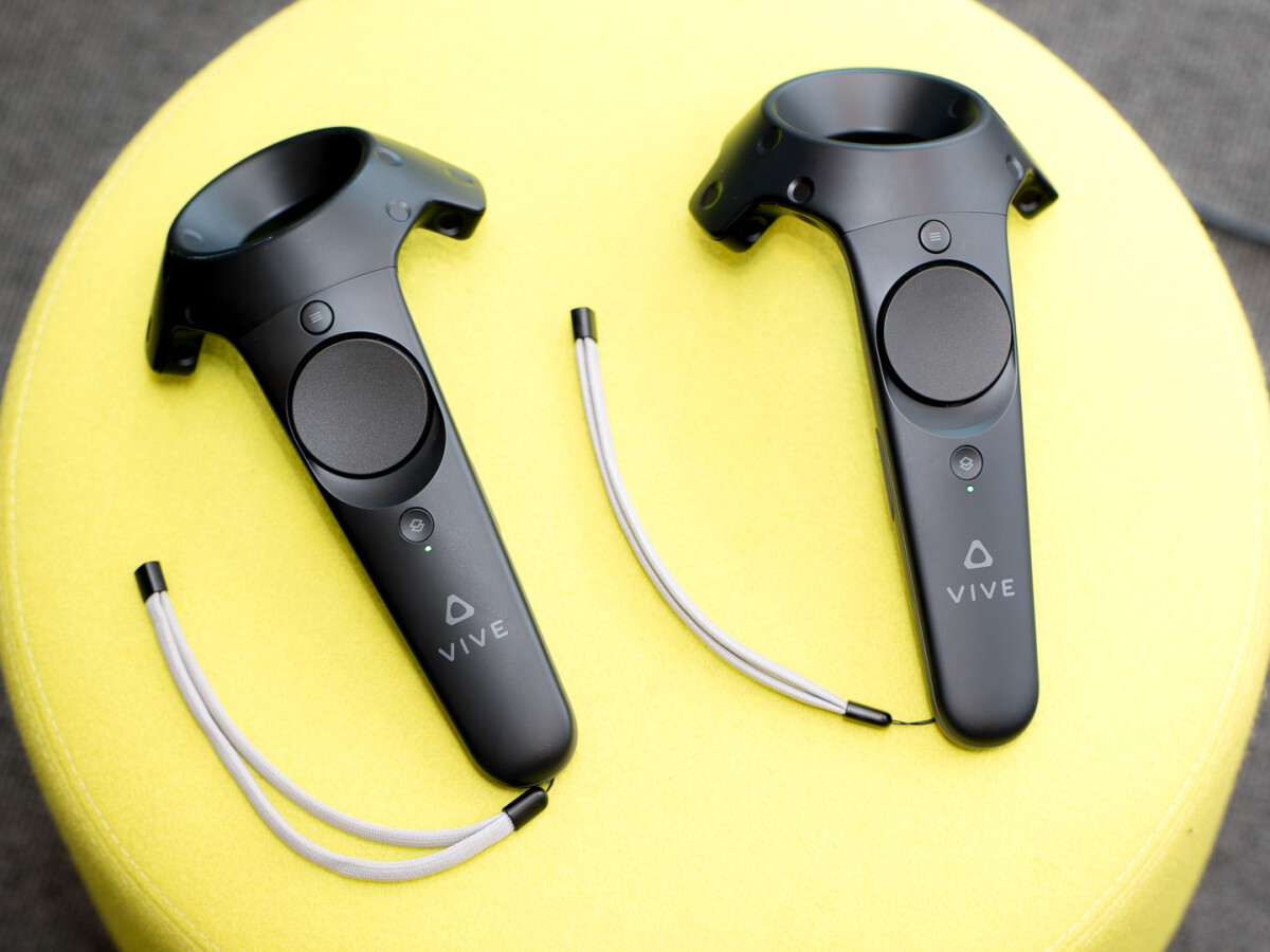 HTC Vive im Test: Abtauchen und Berge erklimmen | NETZWELT