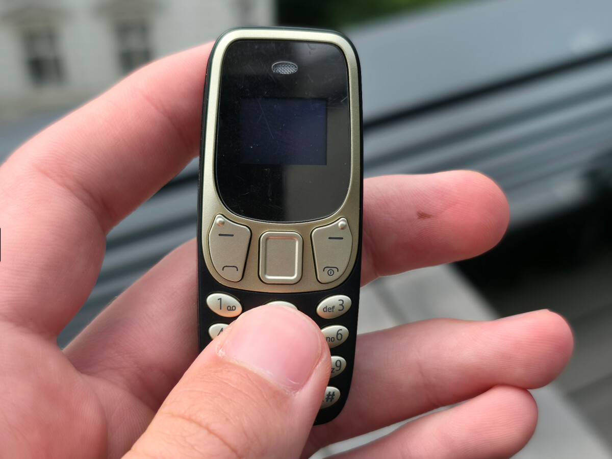 Fünf Mini-Handys im Test: Was taugen die kleinsten Mobiltelefone ...