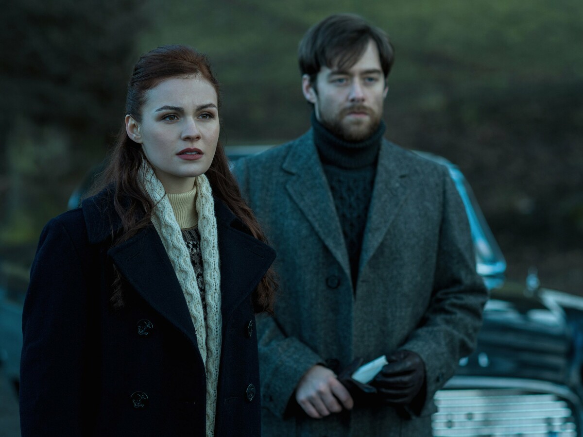 Outlander: Roger MacKenzie findet Antworten in der Vergangenheit | NETZWELT