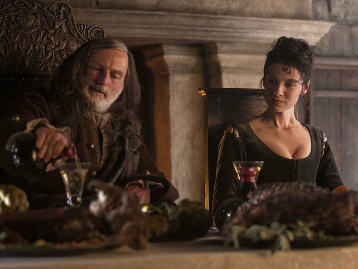 Outlander: Alle Infos zum Clansherrn und Laird Colum MacKenzie | NETZWELT