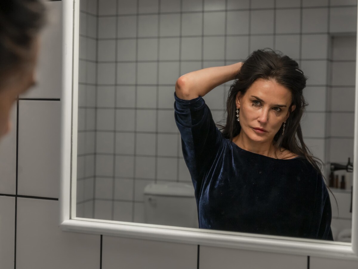 "The Substance" im Stream: Wann erscheint der Horrorfilm mit Demi Moore ...