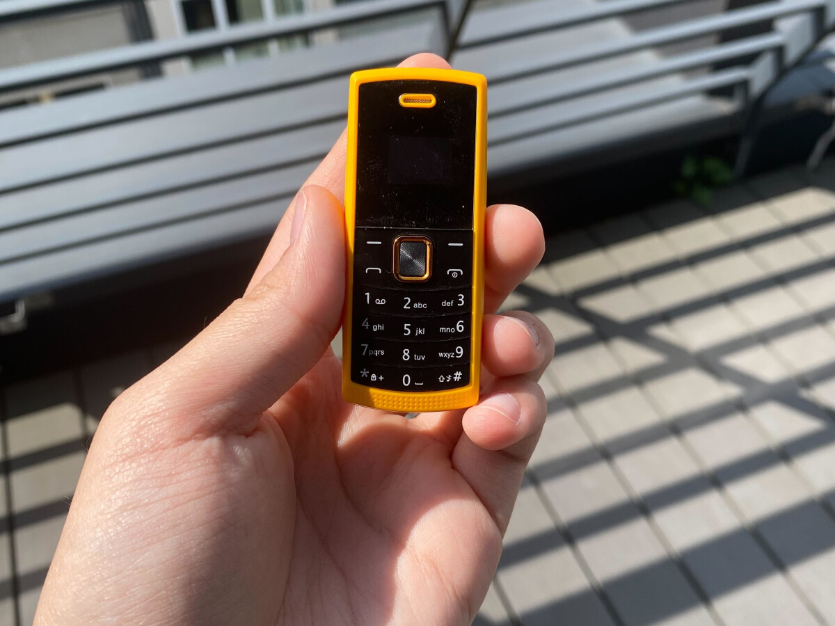 Fünf Mini-Handys im Test: Was taugen die kleinsten Mobiltelefone ...