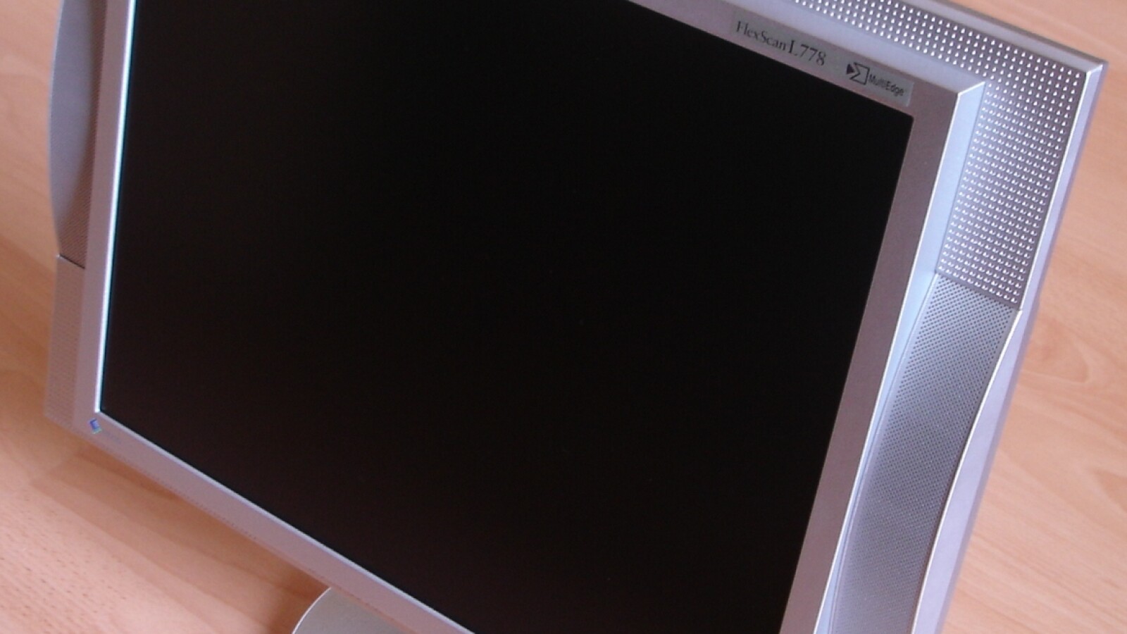 Eizo FlexScan L778 im Test | NETZWELT