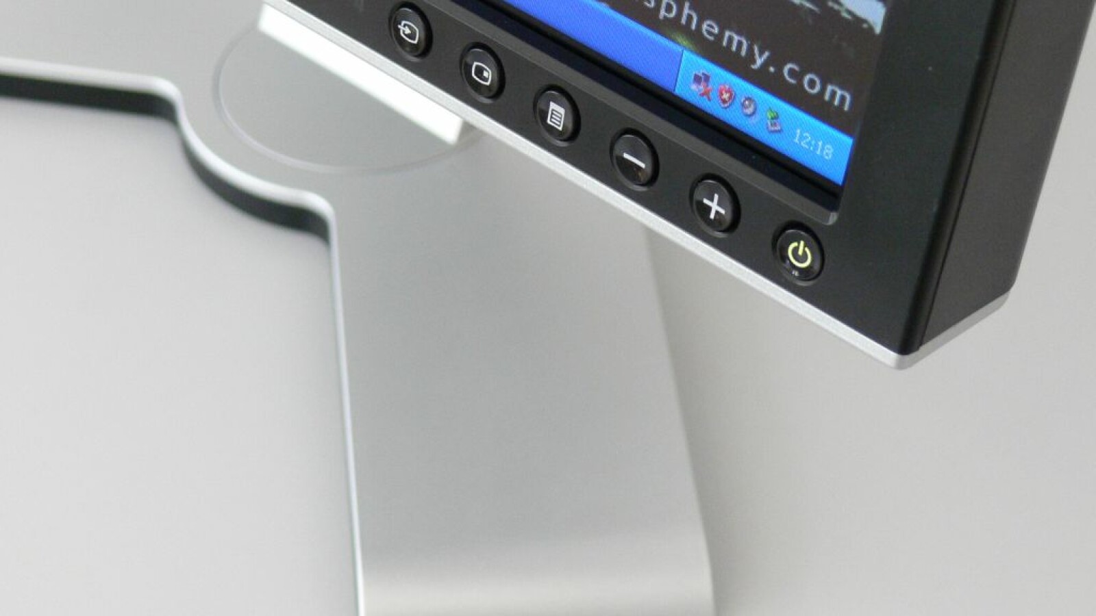 Dell UltraSharp 2007WFP im Test: Einer für vieles | NETZWELT