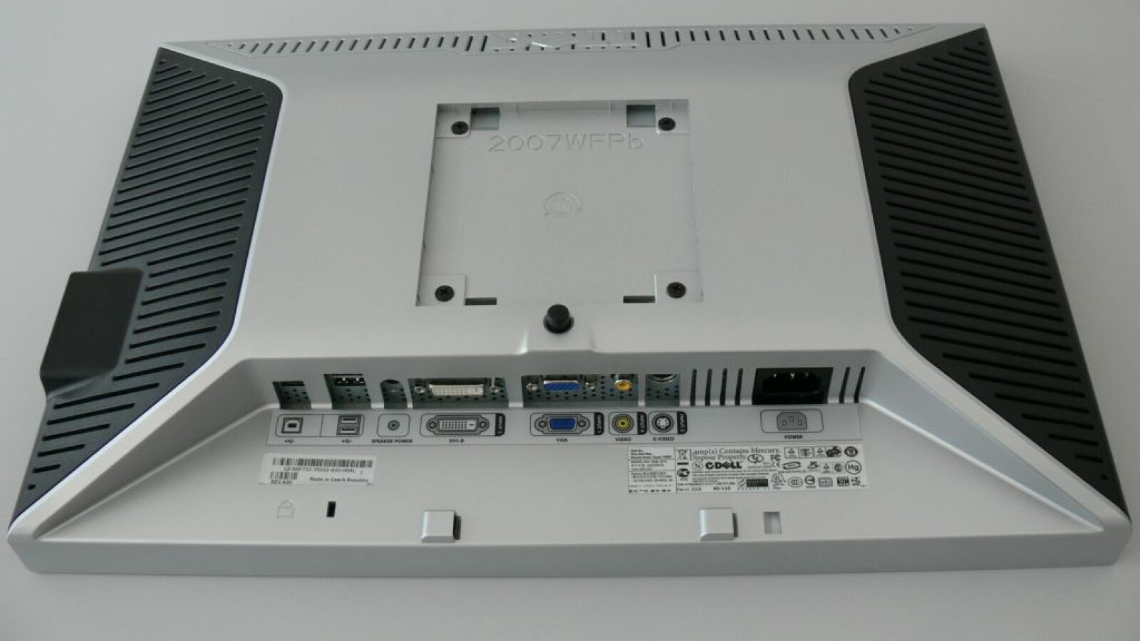 Dell UltraSharp 2007WFP im Test: Einer für vieles | NETZWELT