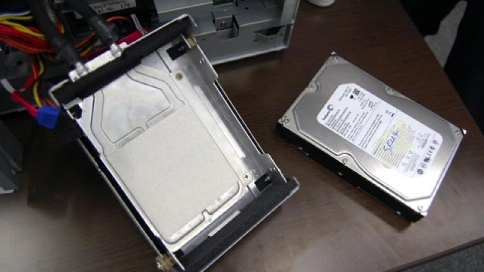 NEC Valuestar W: HTPC mit Wasserkühlung | NETZWELT