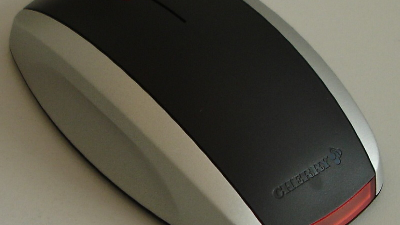 Cherry CyMotion Master Solar | NETZWELT