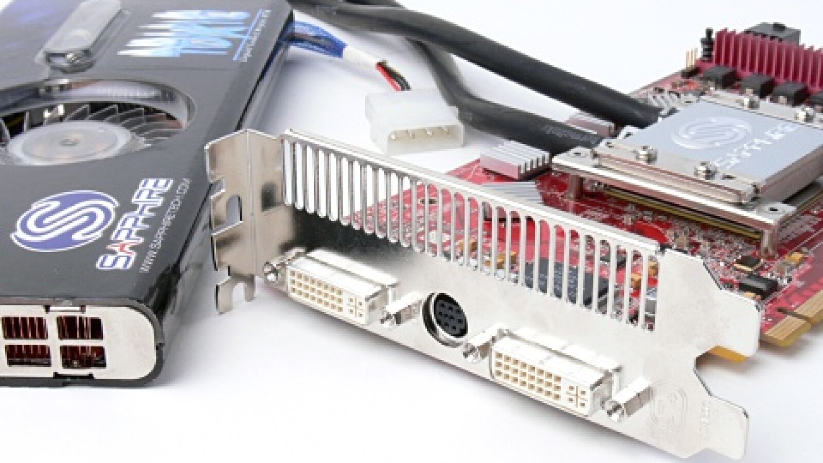 Sapphire Toxic X1900 XTX im Test: Wasserkühlung inklusive | NETZWELT