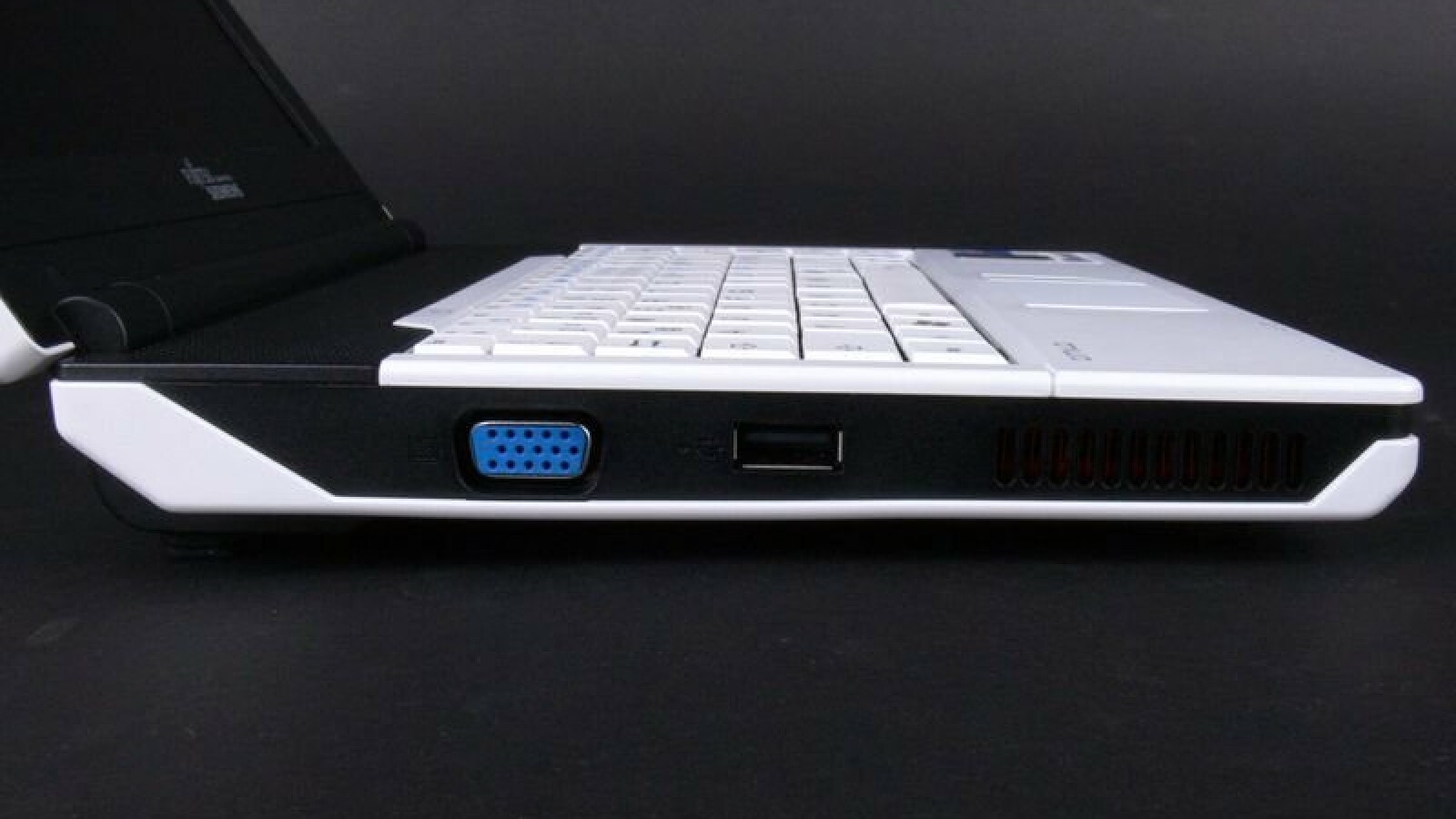 Fujitsu-Siemens Amilo Mini | NETZWELT