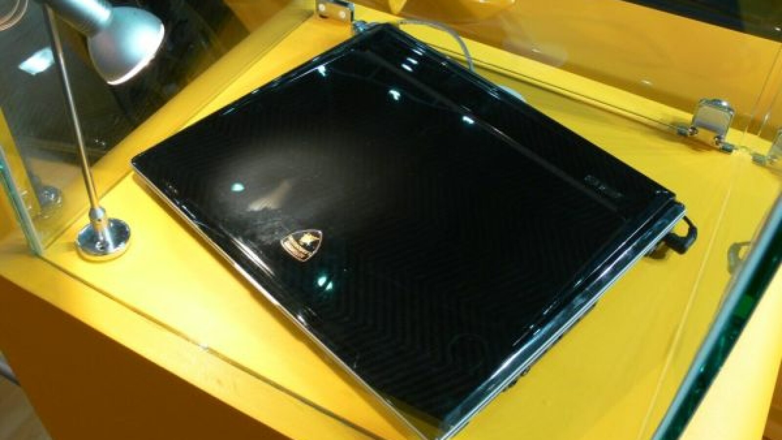 CeBIT: Lamborghini-Laptop von ASUS | NETZWELT