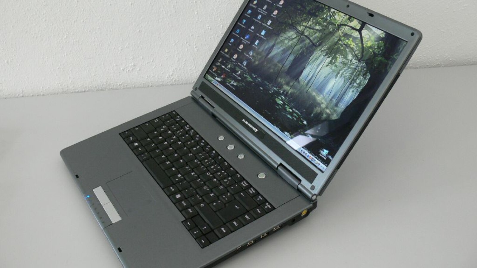 Sparsames Spiele-Notebook? Alienware S-4 m5500 im Test | NETZWELT