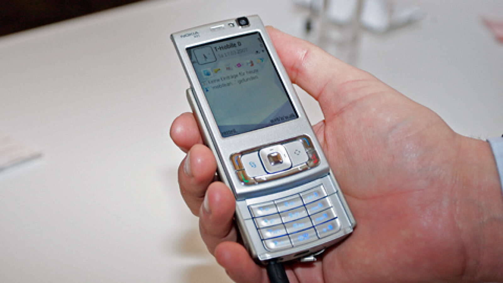 CeBIT 2007: Multimedia-Handys | NETZWELT