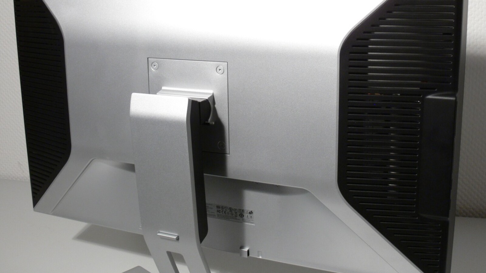 Dell 3007WFP im Test | NETZWELT