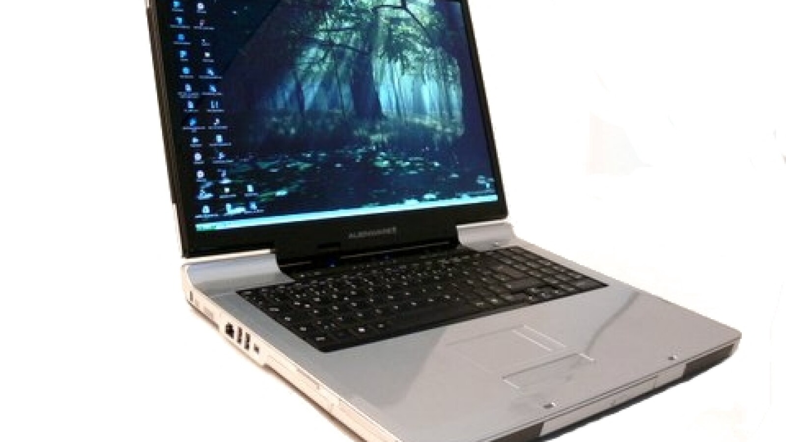 Alienware Aurora m9700 im Test: SLI-Notebook mit zwei Grafikkarten ...