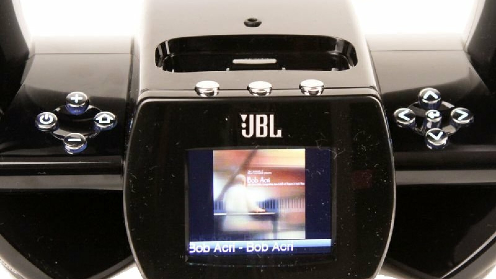 Sounddock mit Airplay: JBL On Air Wireless im Test | NETZWELT