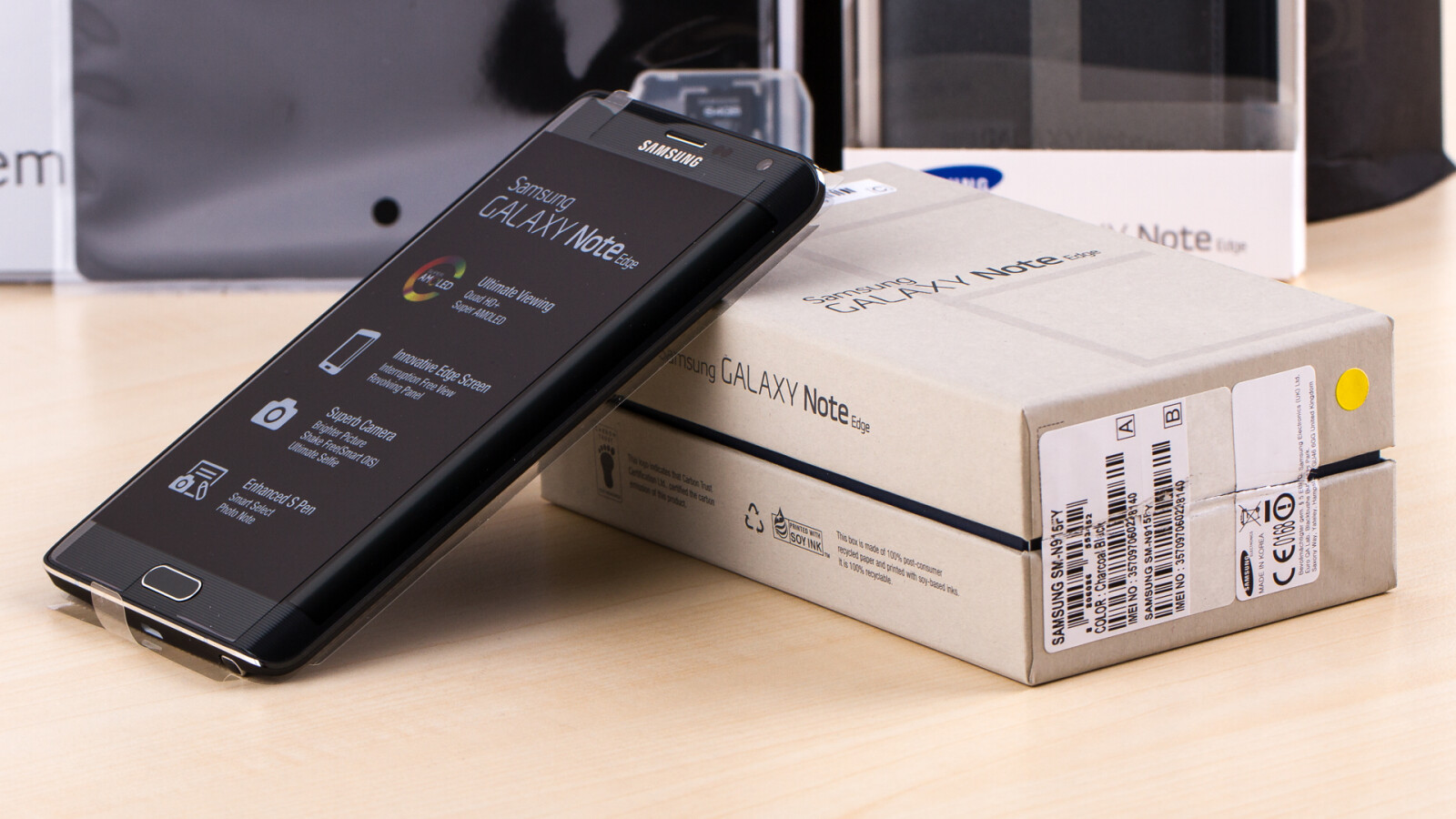Unboxing Samsung Galaxy Note Edge | NETZWELT