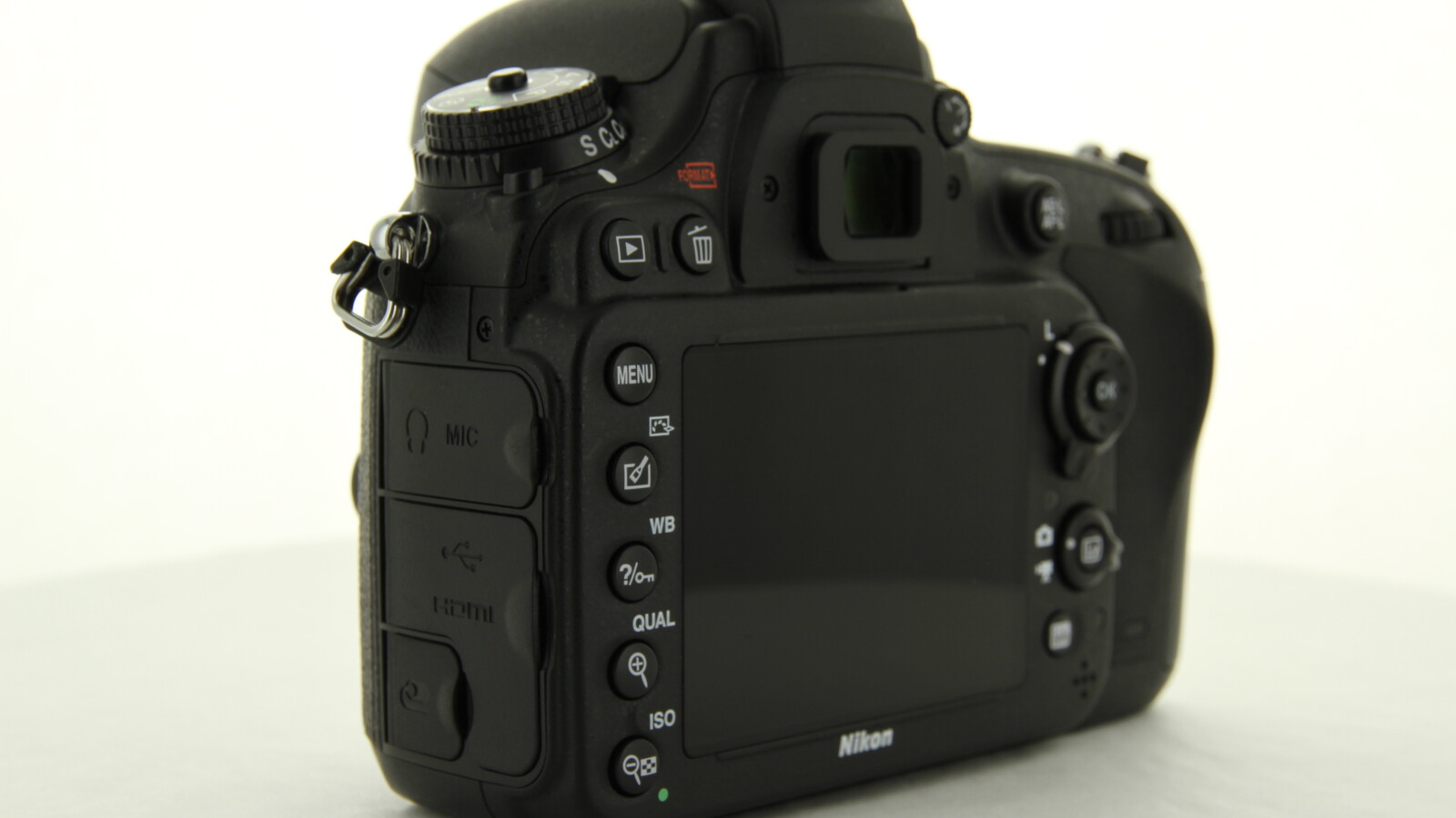 Nikon D610 360-Grad-Ansicht | NETZWELT