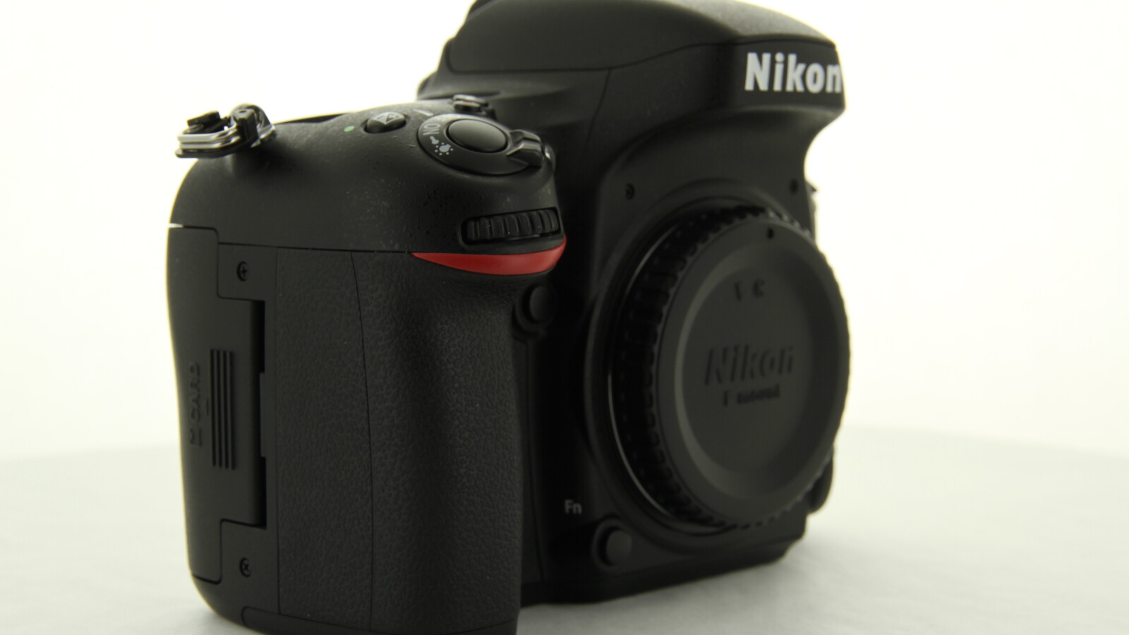 Nikon D610 360-Grad-Ansicht | NETZWELT