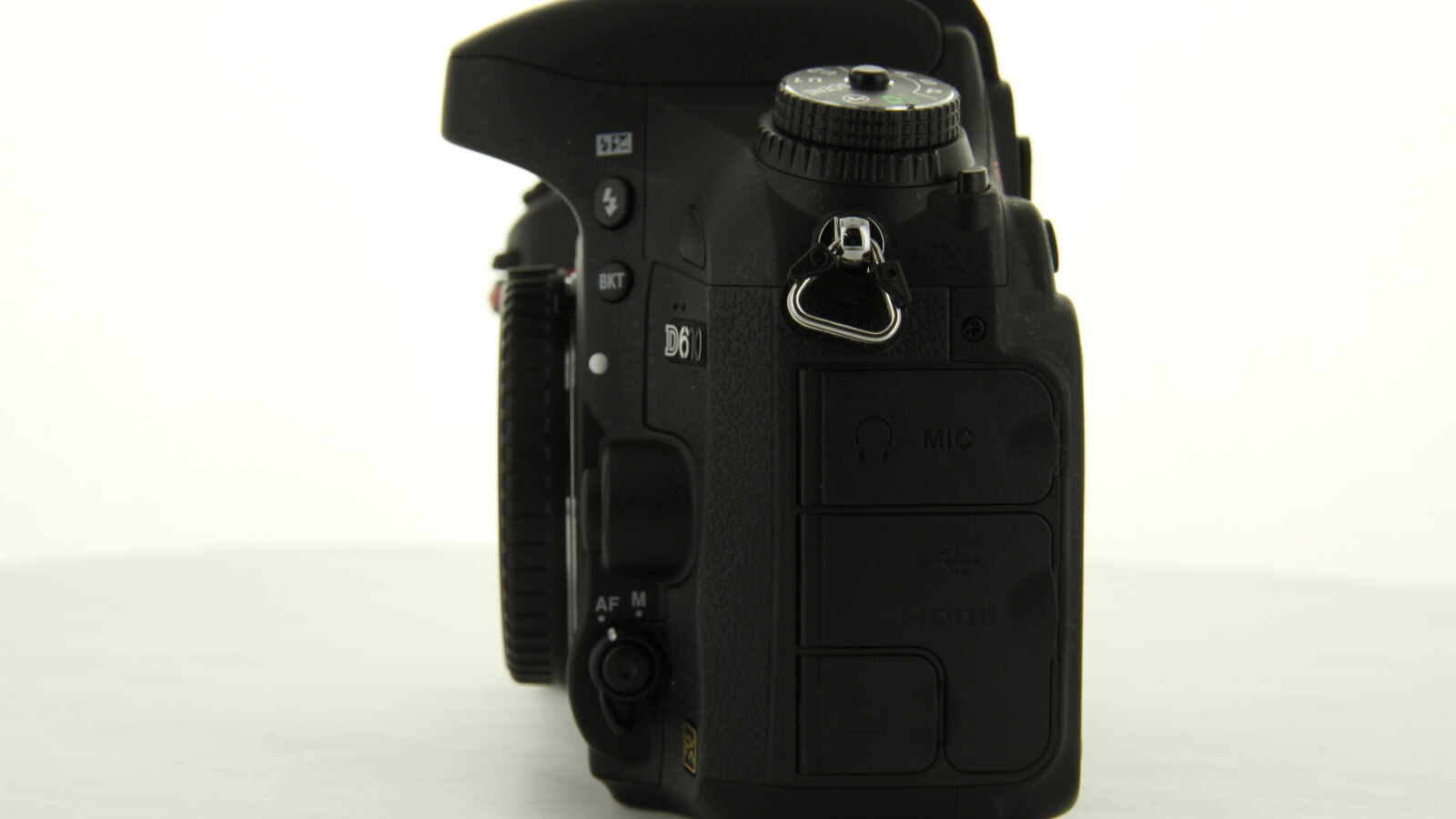 Nikon D610 360-Grad-Ansicht | NETZWELT