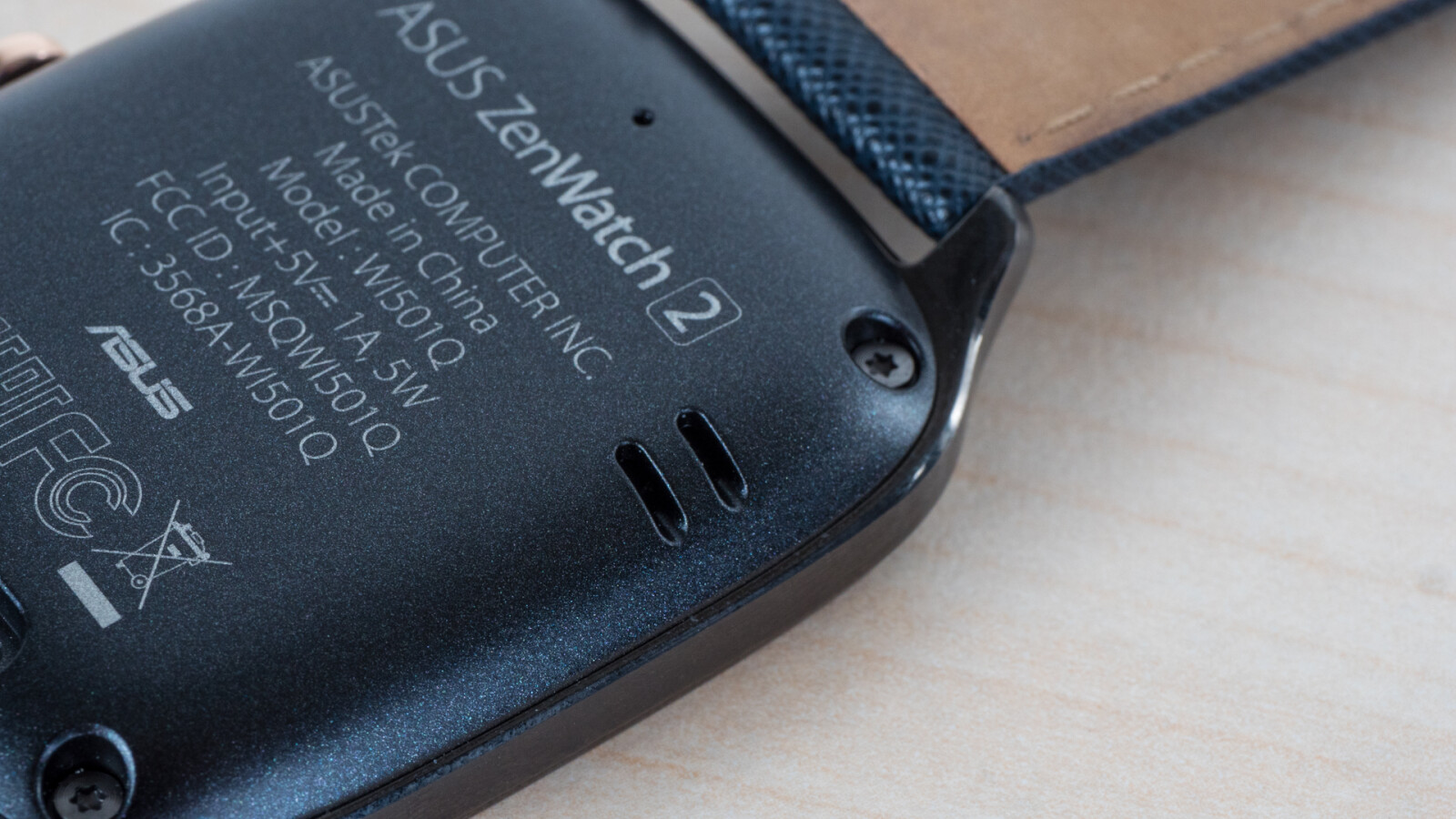 Asus Zenwatch 2 - Bildergalerie | NETZWELT