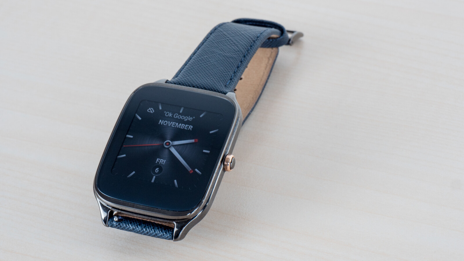 Asus Zenwatch 2 - Bildergalerie | NETZWELT