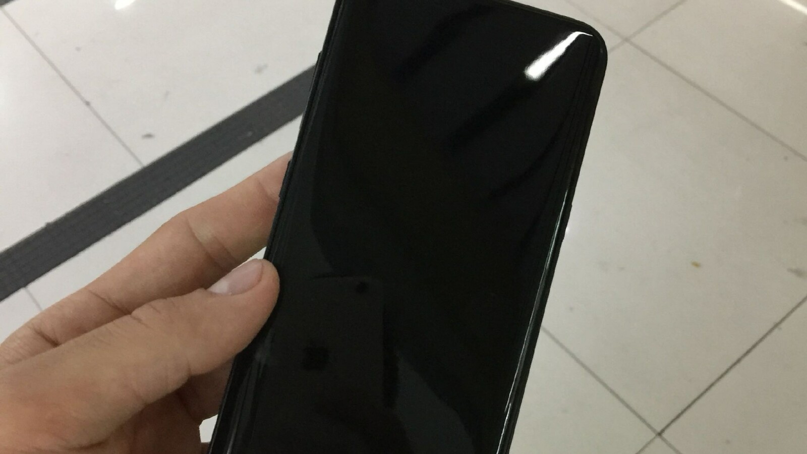 Galaxy S8: Bilder, Skizzen, Renderings des Samsung-Smartphones | NETZWELT