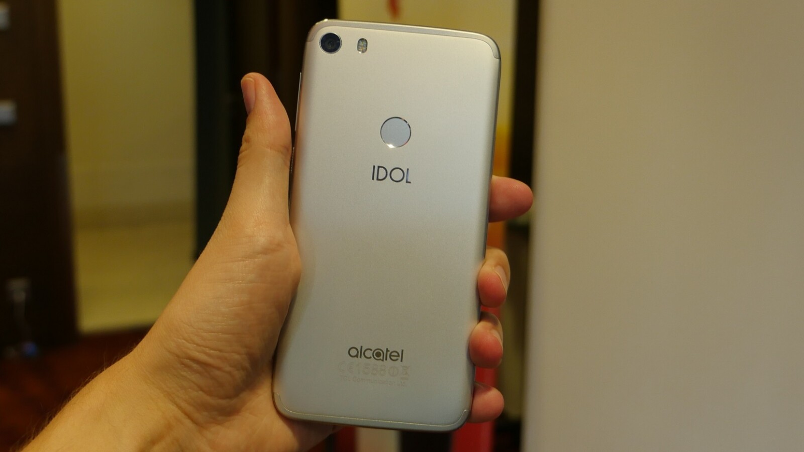 Alcatel Idol 5 und Idol 5s in Bildern | NETZWELT