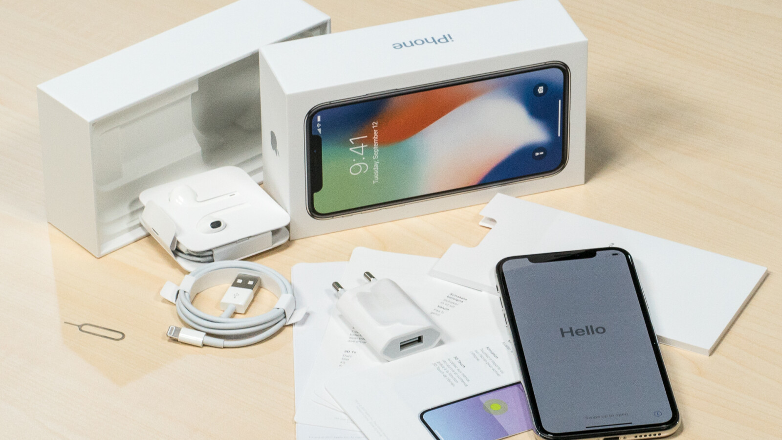 iPhone X im Unboxing | NETZWELT